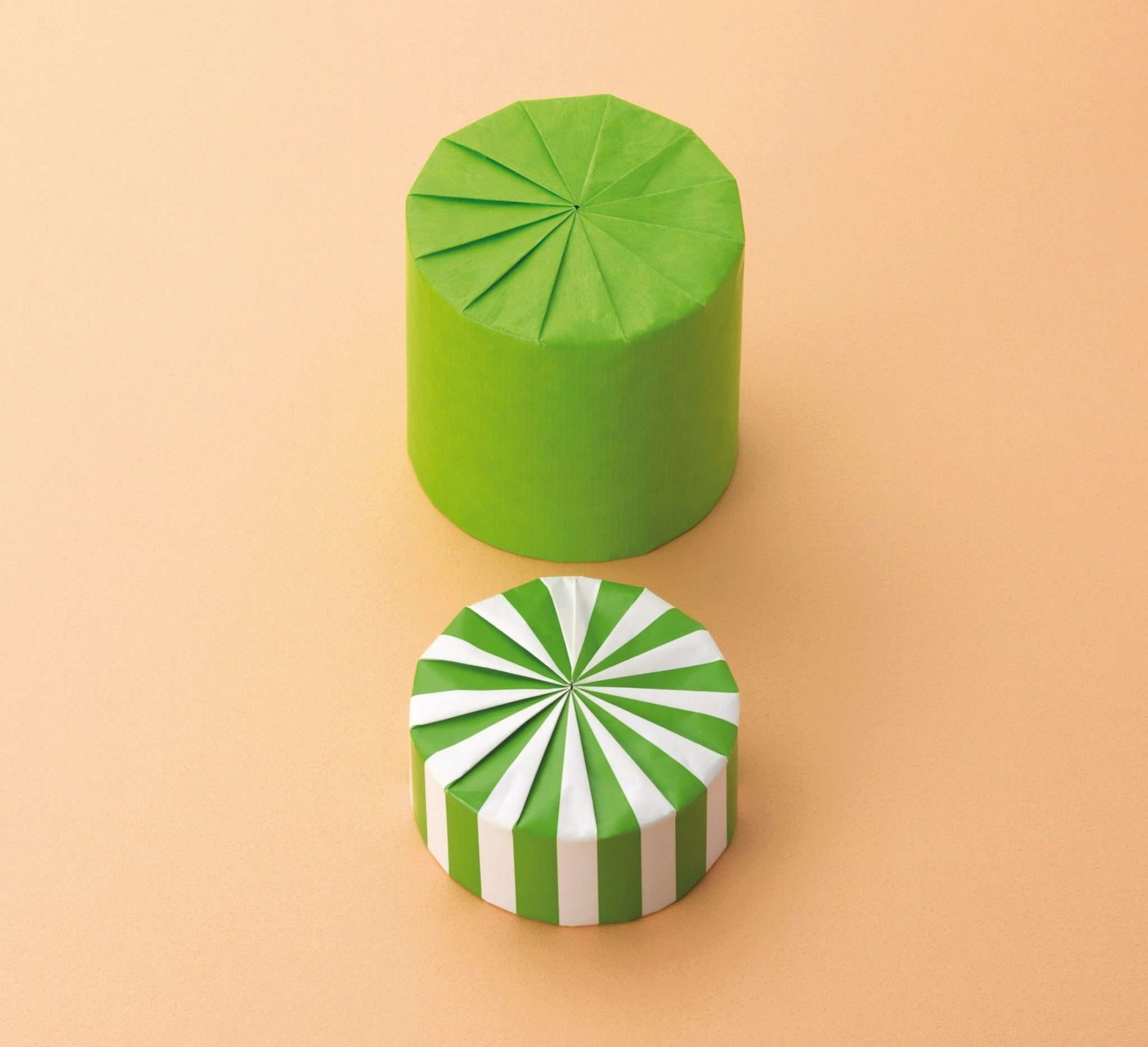How to Wrap a Cylinder Gift - Sideshow Press